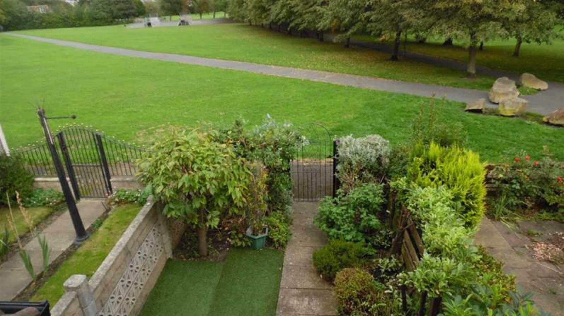 Property page - Kath Wells - Highfield Garth, Wortley, Leeds