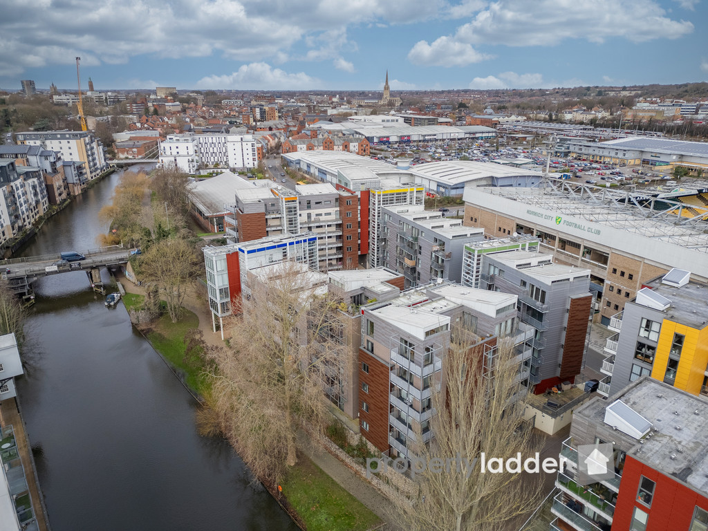 Property - Geoffrey Watling Way, Norwich